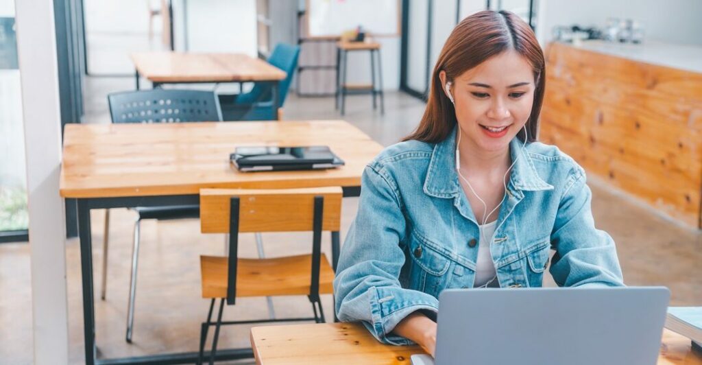 Using the near future in Spanish: ir + a + infinitive - Lingoda